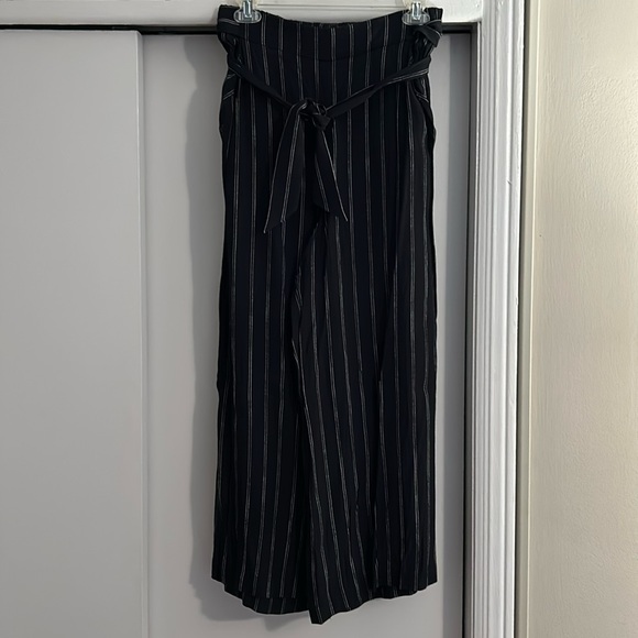 Aritzia Wide Leg Pants
